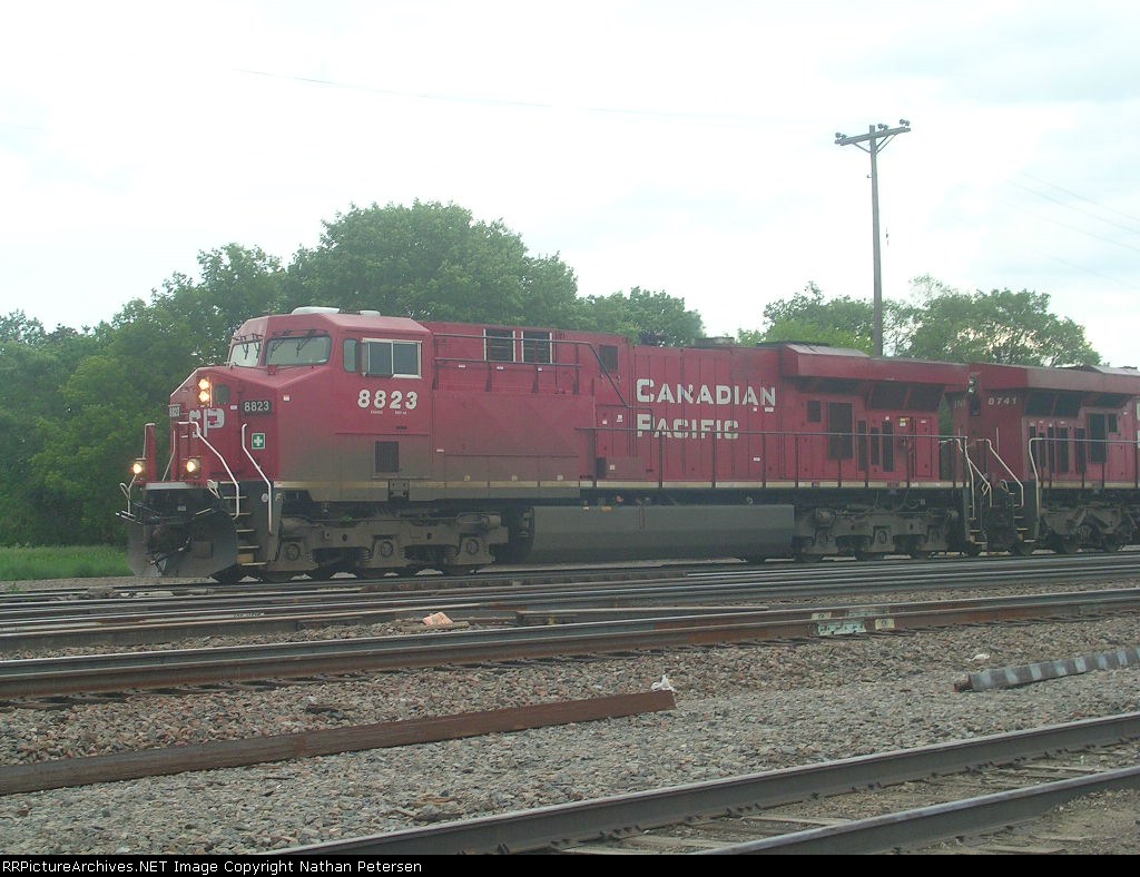 CP 8823